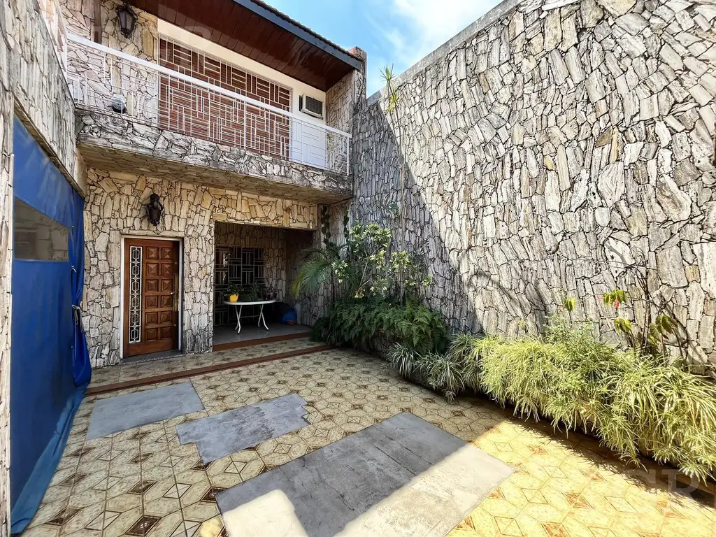 Casa Venta 5 ambientes 50 años, 175m2, con balcón, Osorio 1000 ...