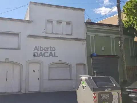 Casas en Venta de ALBERTO DACAL PROPIEDADES en La Plata - Inmuebles Clarín