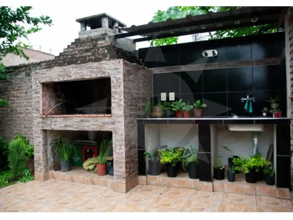 Venta Casa 3 dormitorios, 191m2, 1 cochera, Piedras 7900, Guadalupe ...