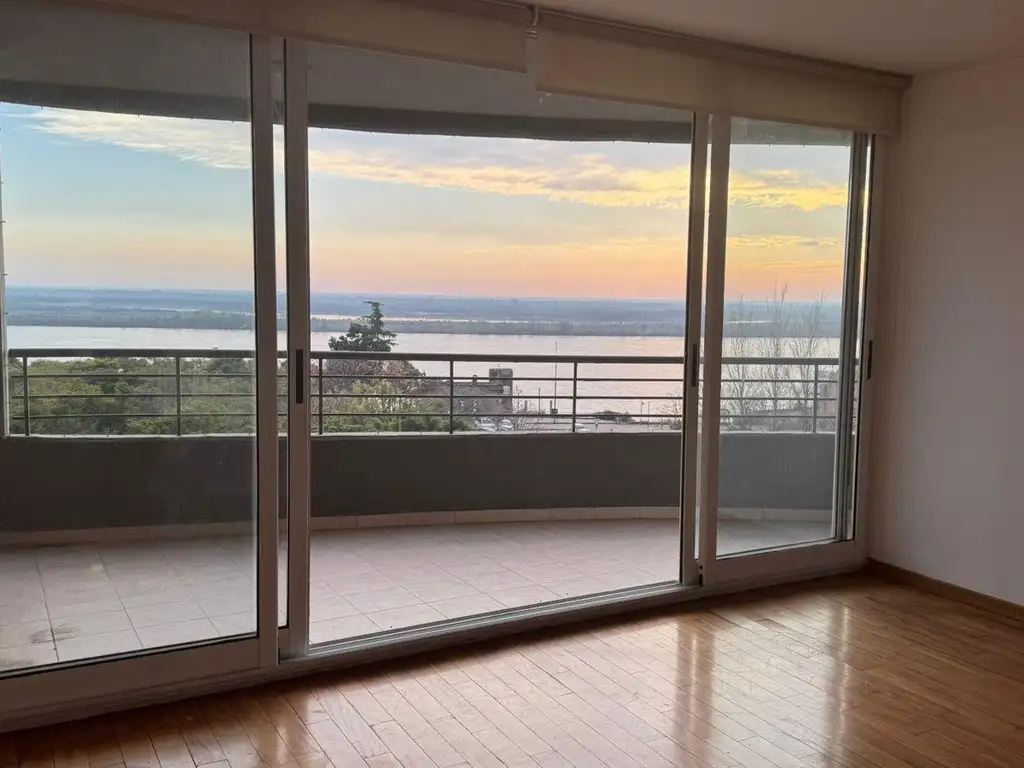 Alquiler Departamento 3 dormitorios 8 años, Frente, 127m2, Wheelwright ...