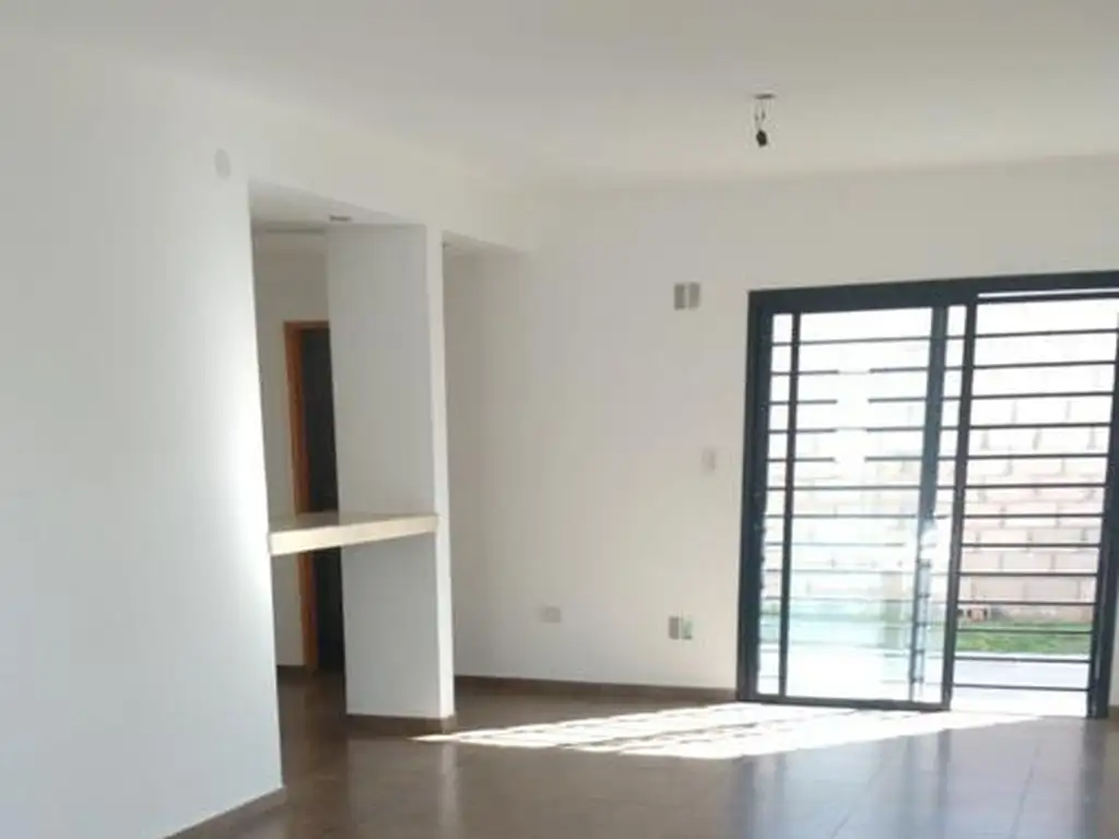 Venta Casa 2 dormitorios 4 años, 110m2, Norte, 137 E/ 492 Y 501, Joaquin Gorina | Argenprop