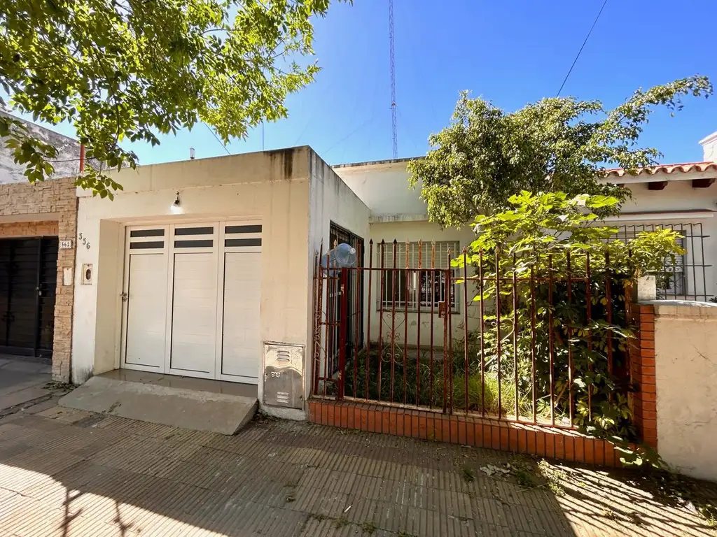 Venta Casa 2 dormitorios, 90m2, 2 cocheras, Humberto Primo 500, Arroyo Seco | Argenprop