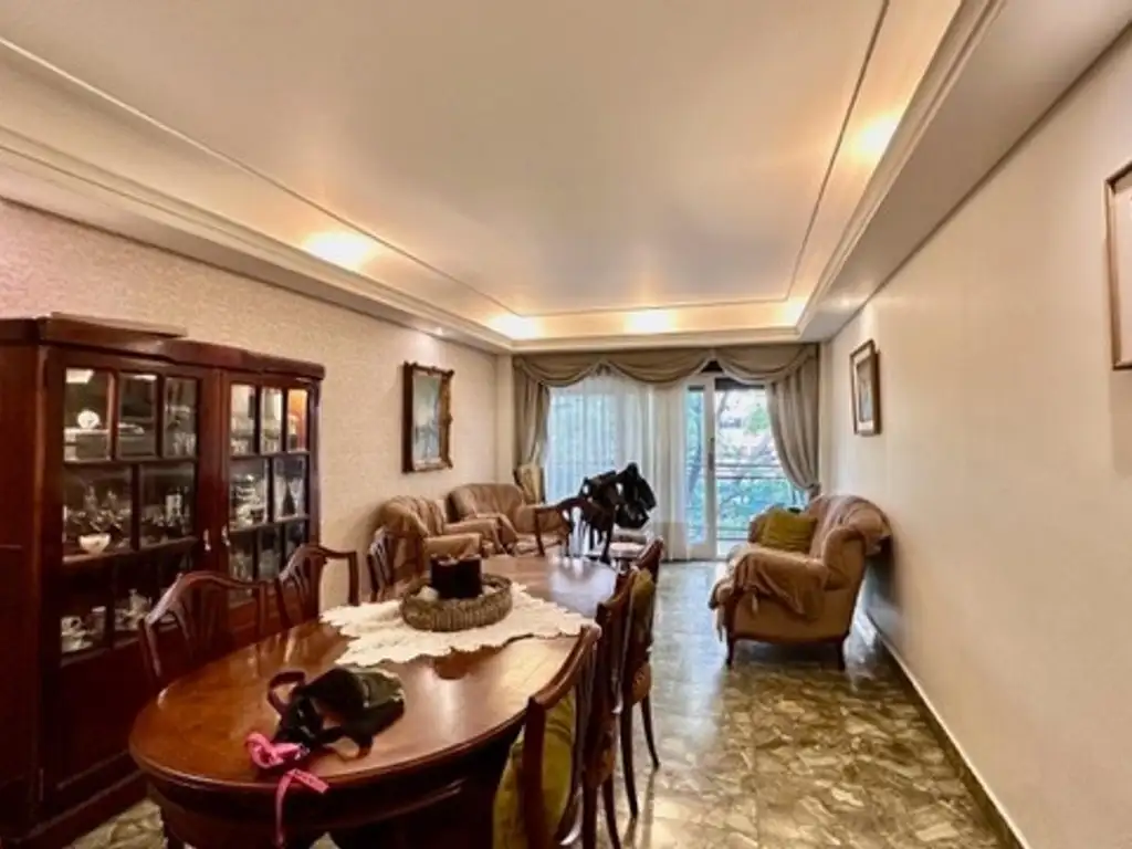 Departamento Venta 4 ambientes 45 años, con balcón, Frente, Uriburu 600 ...