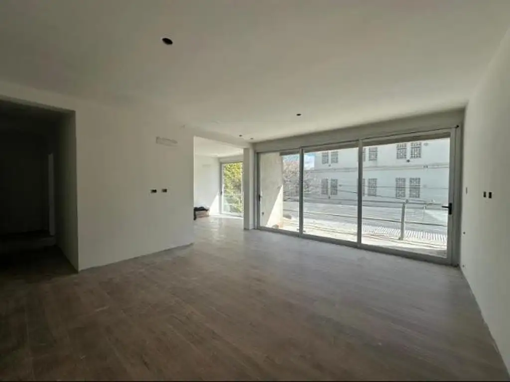 Departamento Venta 3 ambientes, Contrafrente, Este, 58 Entre 13 Y 14 ...