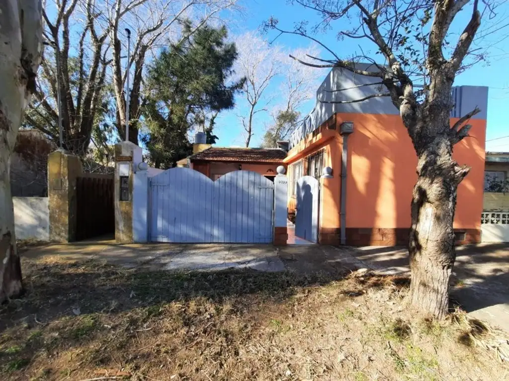 Casa Venta 3 ambientes, 1 cochera, Mitre 4100, Costa Azul, Costa ...