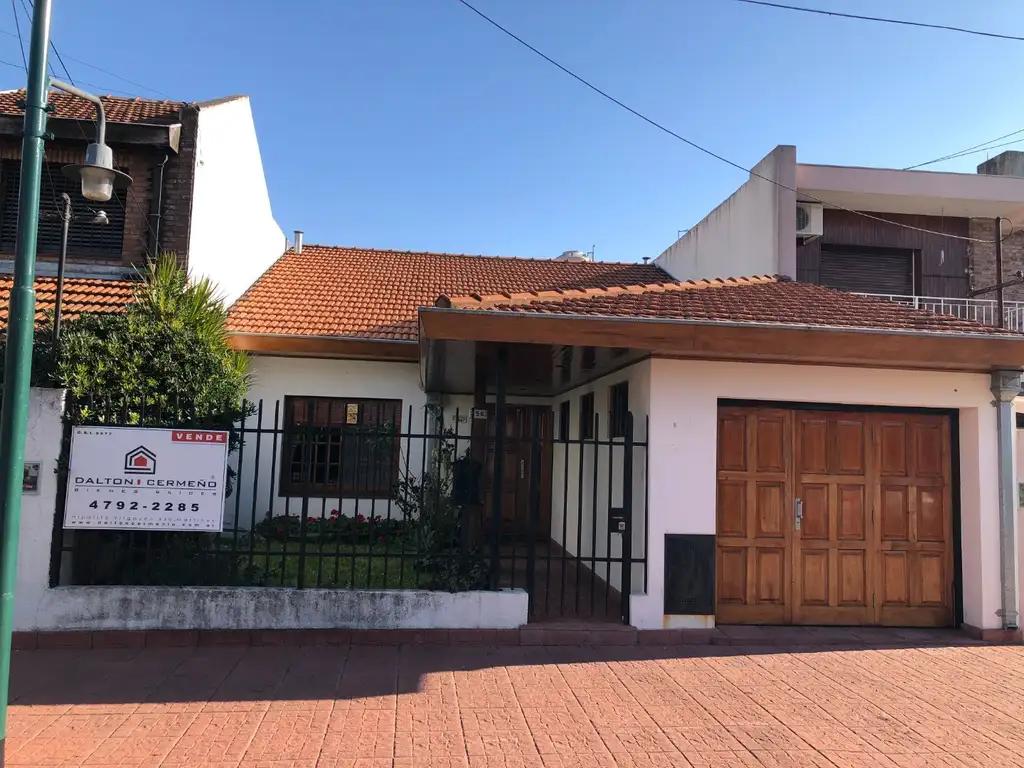 Casa Venta 4 ambientes 25 años, 1 cochera, 191m2, Necochea 2500 ...
