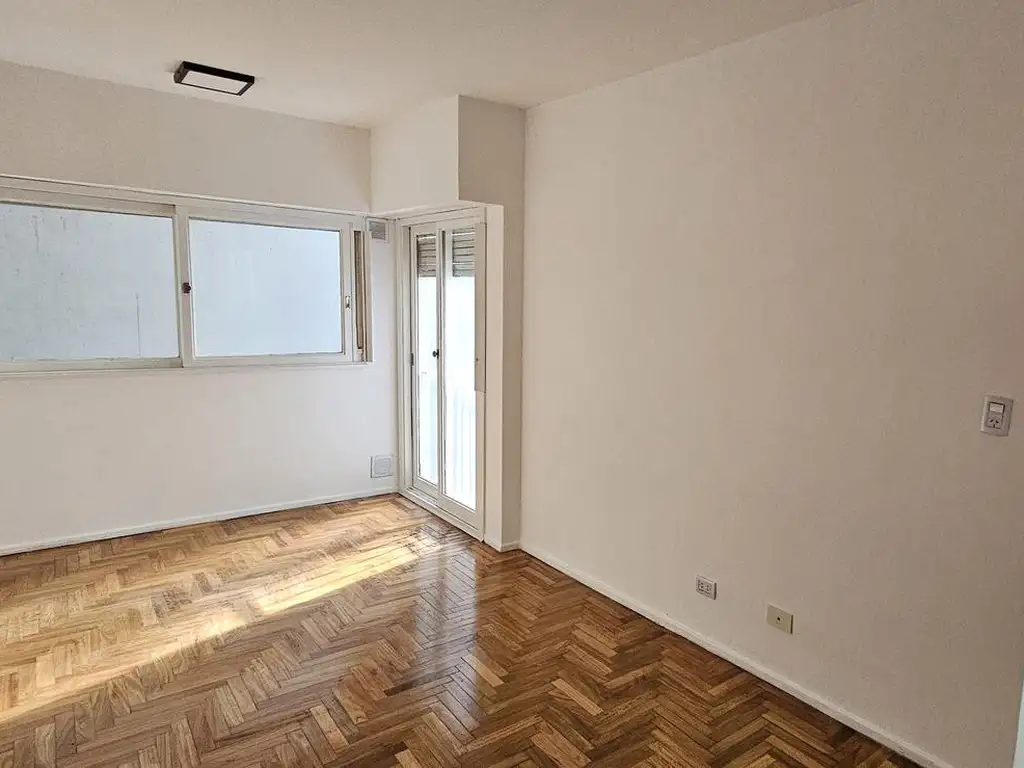65m² cubiertos: Depto alquiler Barrio Norte apto prof | Argenprop