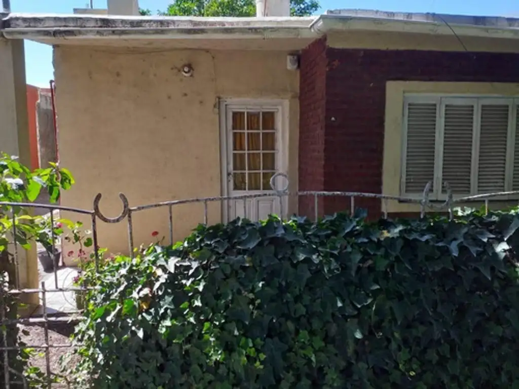 Venta Casa 2 dormitorios, 1 cochera, 60m2, Costa Azul 3400, Camet, Buenos Aires | Argenprop