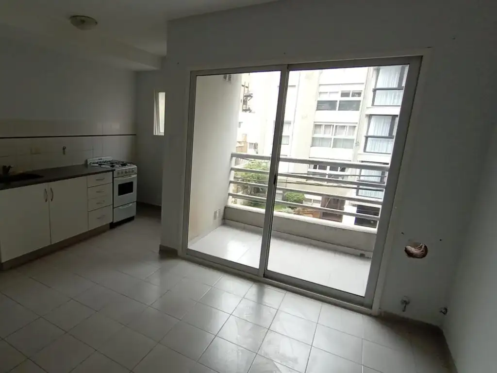 Alquiler Departamento 1 dormitorio, Frente, 40m2, 4 1300 piso 2, La ...