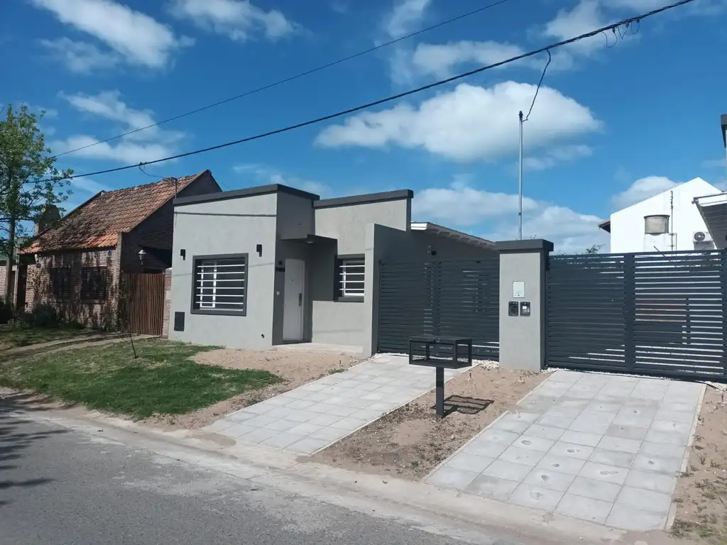 Venta Casa 2 dormitorios a estrenar, 1 cochera, 65m2, 28 Y 95, Necochea, Buenos Aires | Argenprop