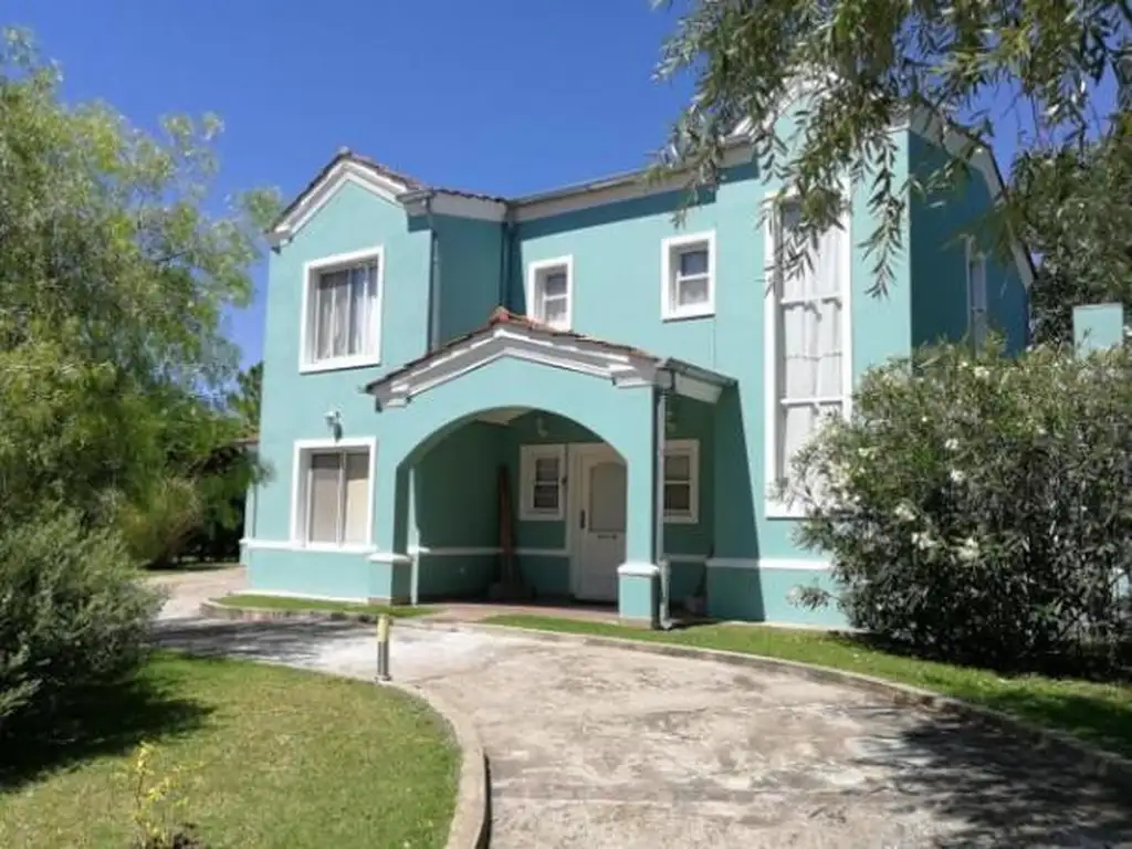 Venta Casa 4 dormitorios 17 años, 2 cocheras, 209m2, Aconcagua 300, Belen De Escobar, Buenos ...