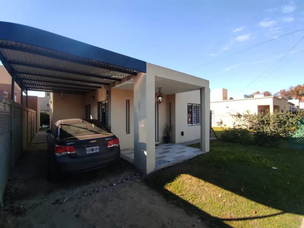 Alquiler Casa 2 dormitorios 5 años, 1 cochera, 60m2, Gustavo Cochet 900 ...