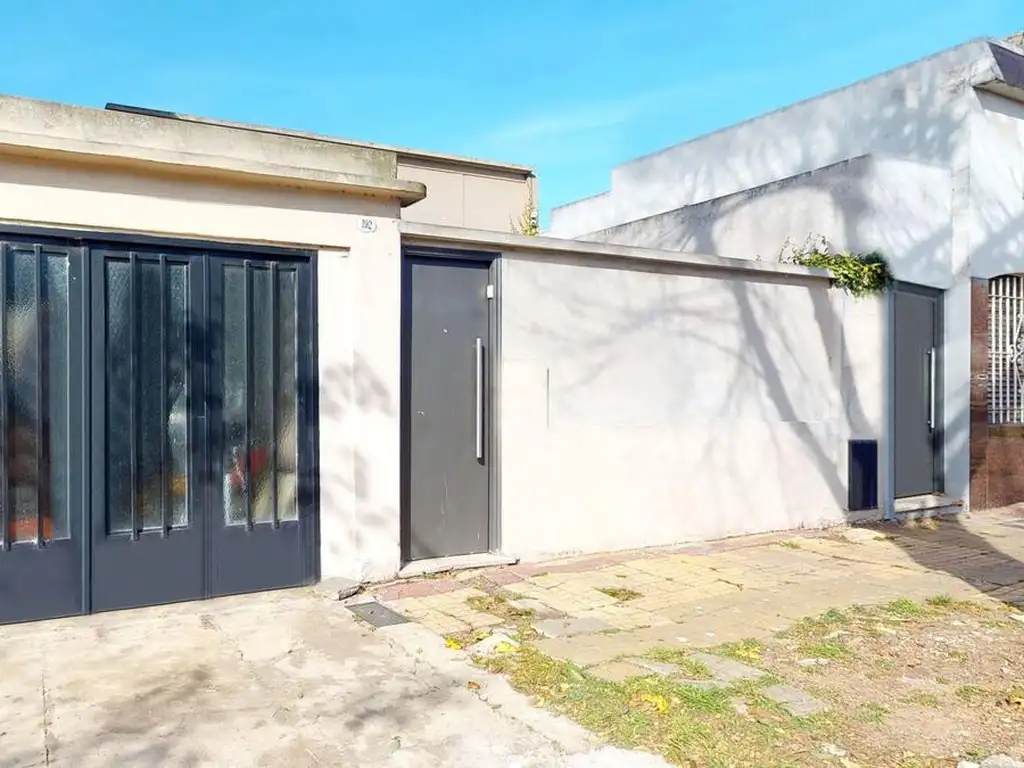 Venta Casa 2 dormitorios 40 años, 1 cochera, 122m2, 64 E/ 116 Y 117 100, Mondongo | Argenprop