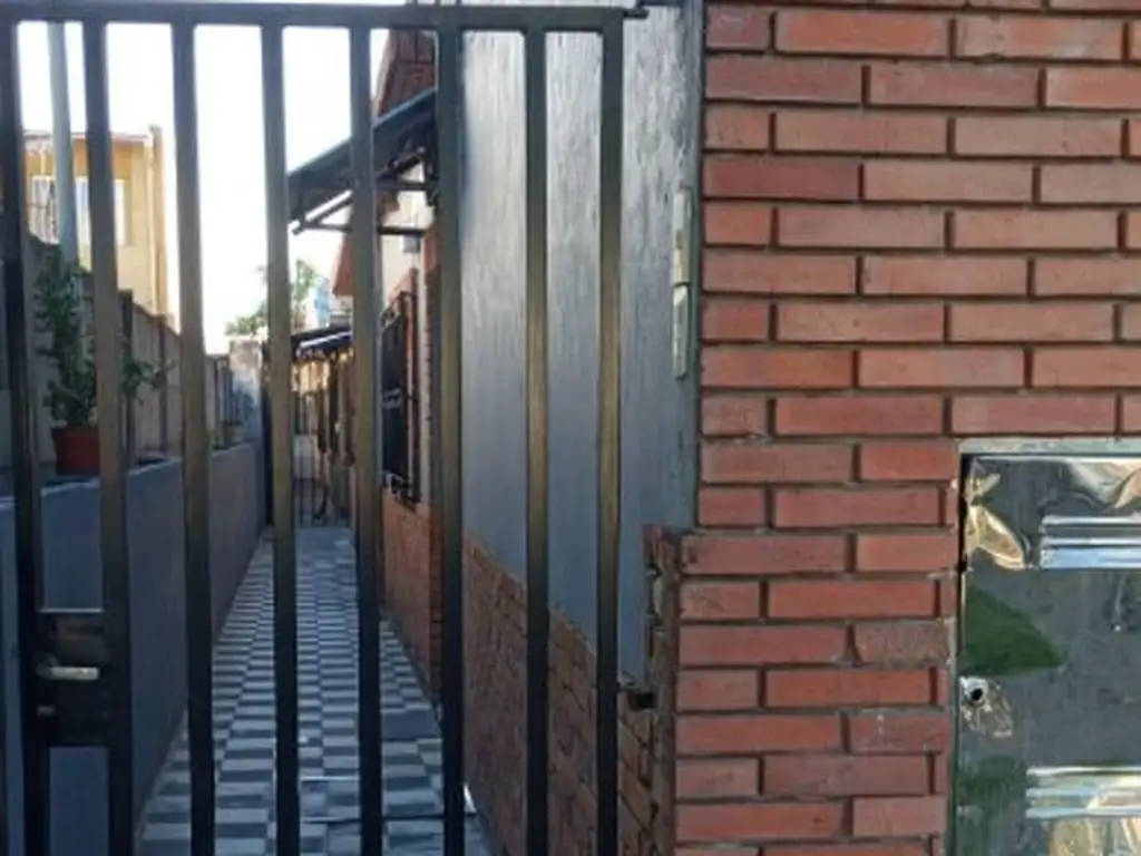 Alquiler PH, José Martín La Serna 5900, Wilde | Argenprop