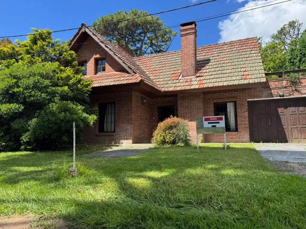 Venta Casa 5 dormitorios 30 años, 4 cocheras, 240m2, Congrio 300, Zona Iglesia, Buenos Aires ...