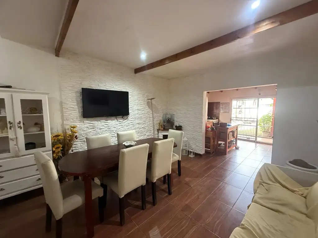 Casa Venta 4 ambientes 40 años, Este, 1 cochera, Lavalle 1900, Villa ...