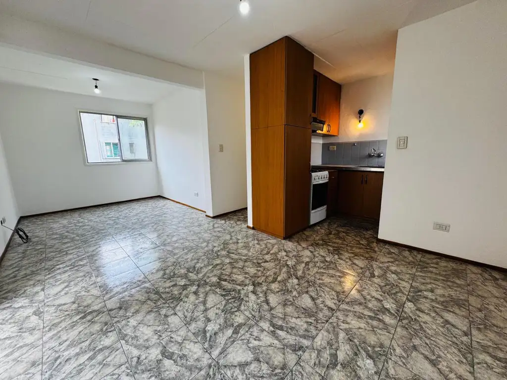 Departamento Alquiler 3 ambientes, 60m2, Frente, Camino Real Moron 100 ...