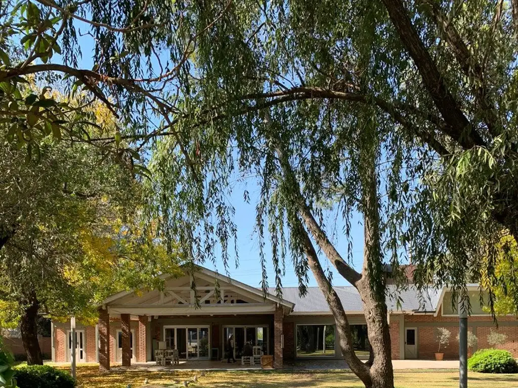 Casa Venta, 400m2, Lima, Zárate, Lima, Buenos Aires | Argenprop