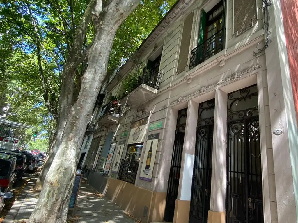 Venta PH 70 años 4 dormitorios, 115m2, con balcón, Av M Edrano 700 ...