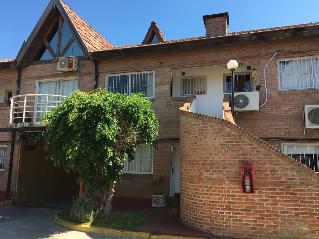 Venta Departamento 20 años 2 dormitorios, acepta mascotas, Interno, San Guillermo 7700, Martin ...