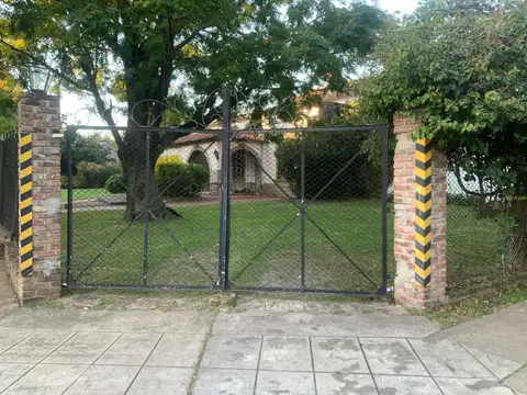 Casas en Venta en Castelar - Argenprop
