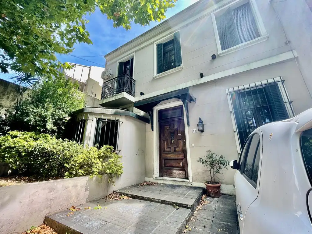 Casa Venta 30 años 7 ambientes, con balcón, 1 cochera, Corrientes 45 ...