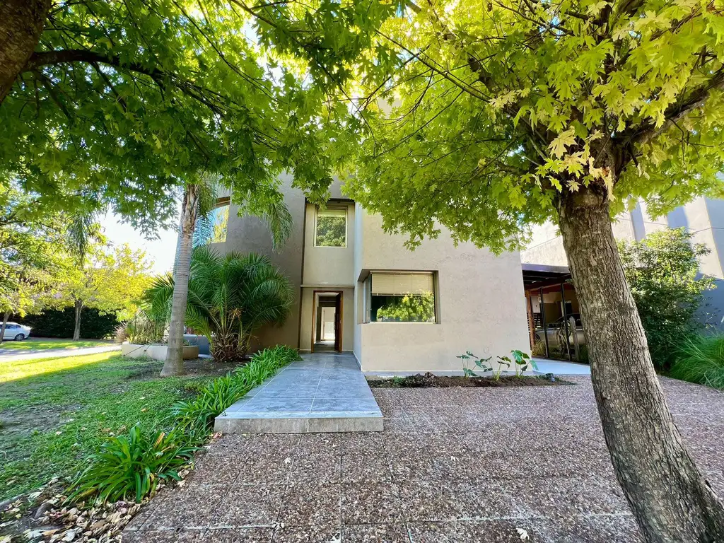 Casa Alquiler a estrenar 7 ambientes, con balcón, 3 cocheras, Nordelta ...