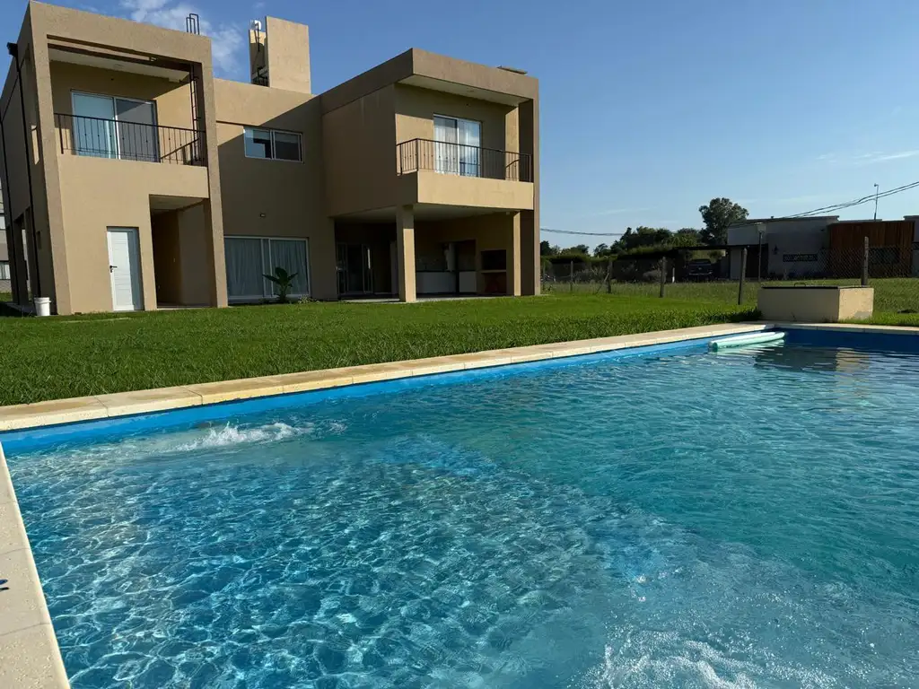 Casa Alquiler a estrenar 5 ambientes, con balcón, 2 cocheras, Hudson ...