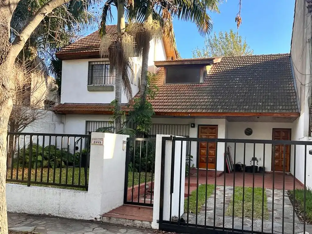 Venta Casa 38 años 4 dormitorios, 3 cocheras, 163m2, Corrientes 2900 ...