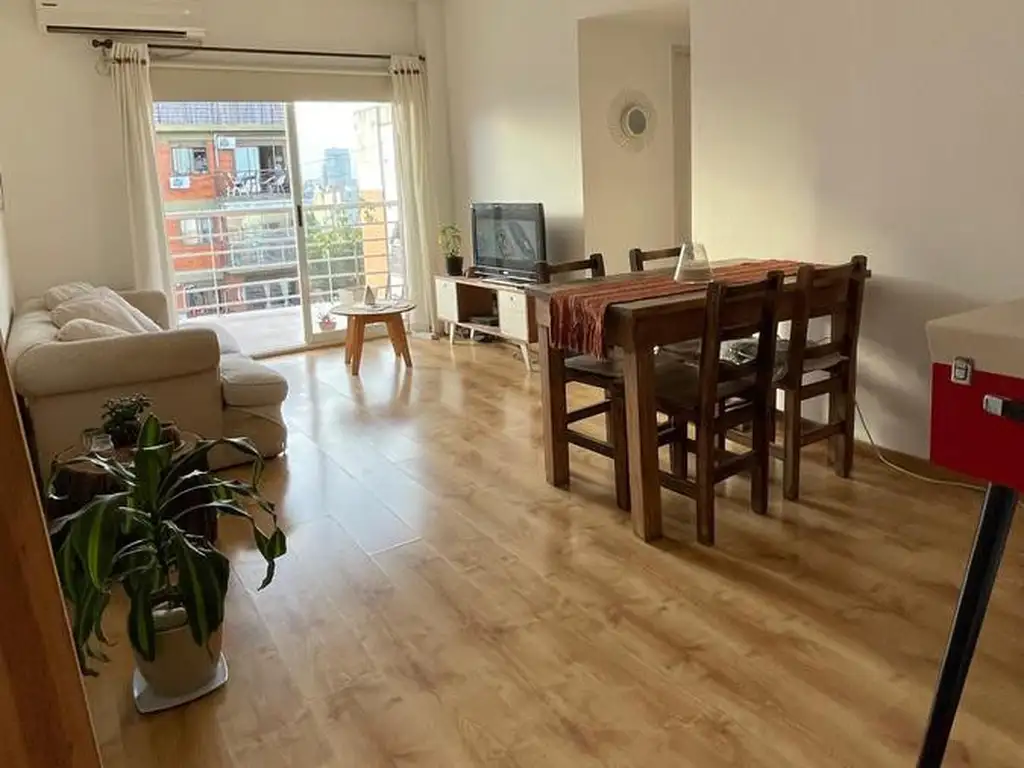 Alquiler Departamento 20 años 2 dormitorios, Frente, 60m2, Bulnes 800 ...