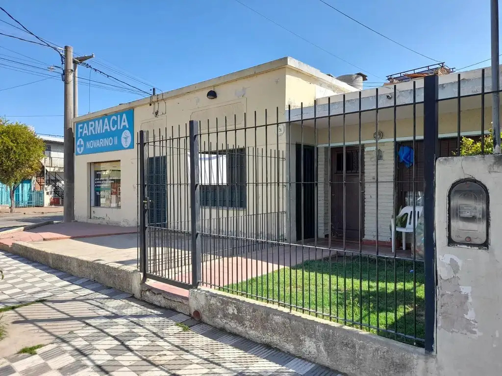 Venta Casa 2 dormitorios, 191m2, Cayena 600, Residencial America ...