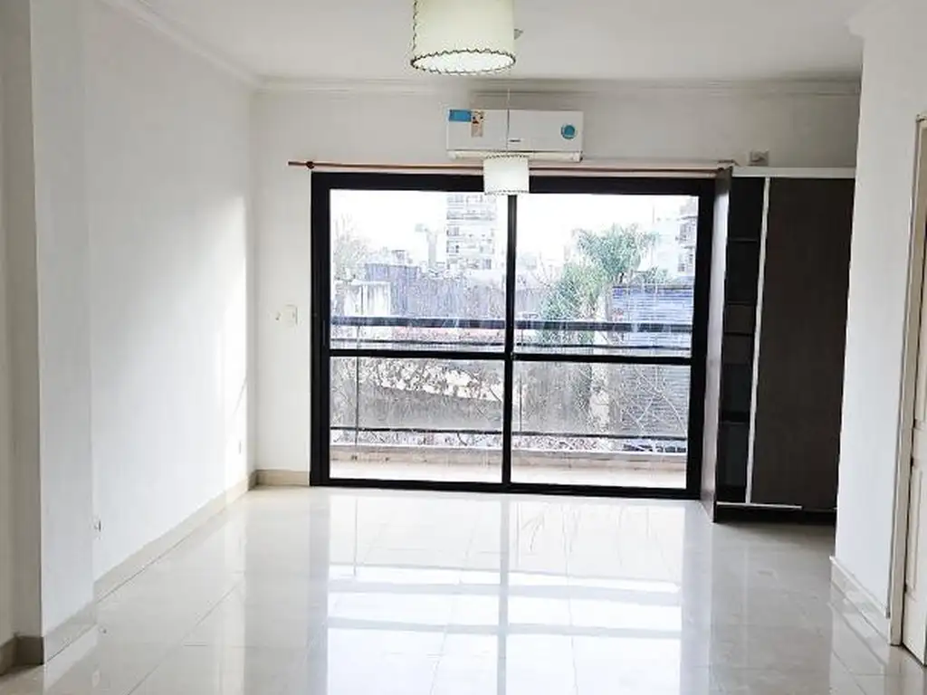 Alquiler Departamento monoambiente, 32m2, con balcón, Ramon Falcon 3500 ...