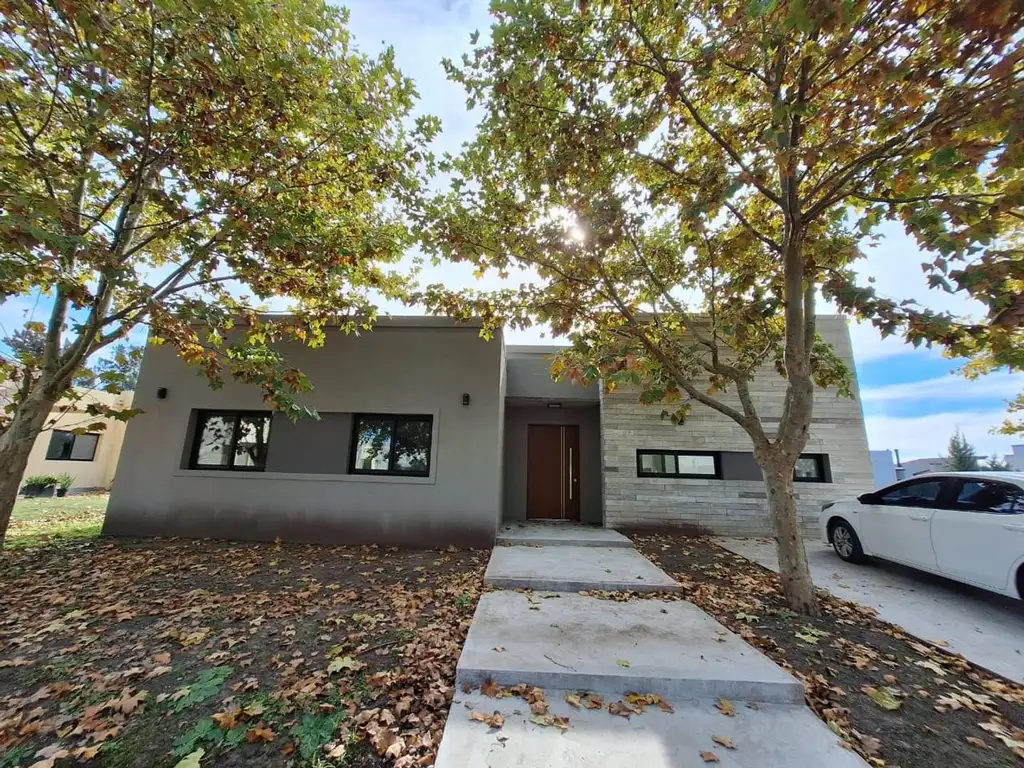 Venta Casa 3 dormitorios, 3 cocheras, 180m2, Cardales Village - Lote ...