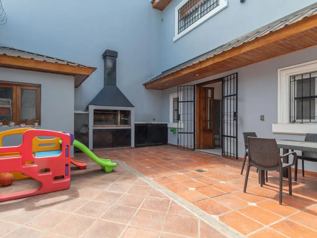 Casa Venta 15 años 6 ambientes, 1 cochera, 173m2, Bermúdez 2100, Monte ...