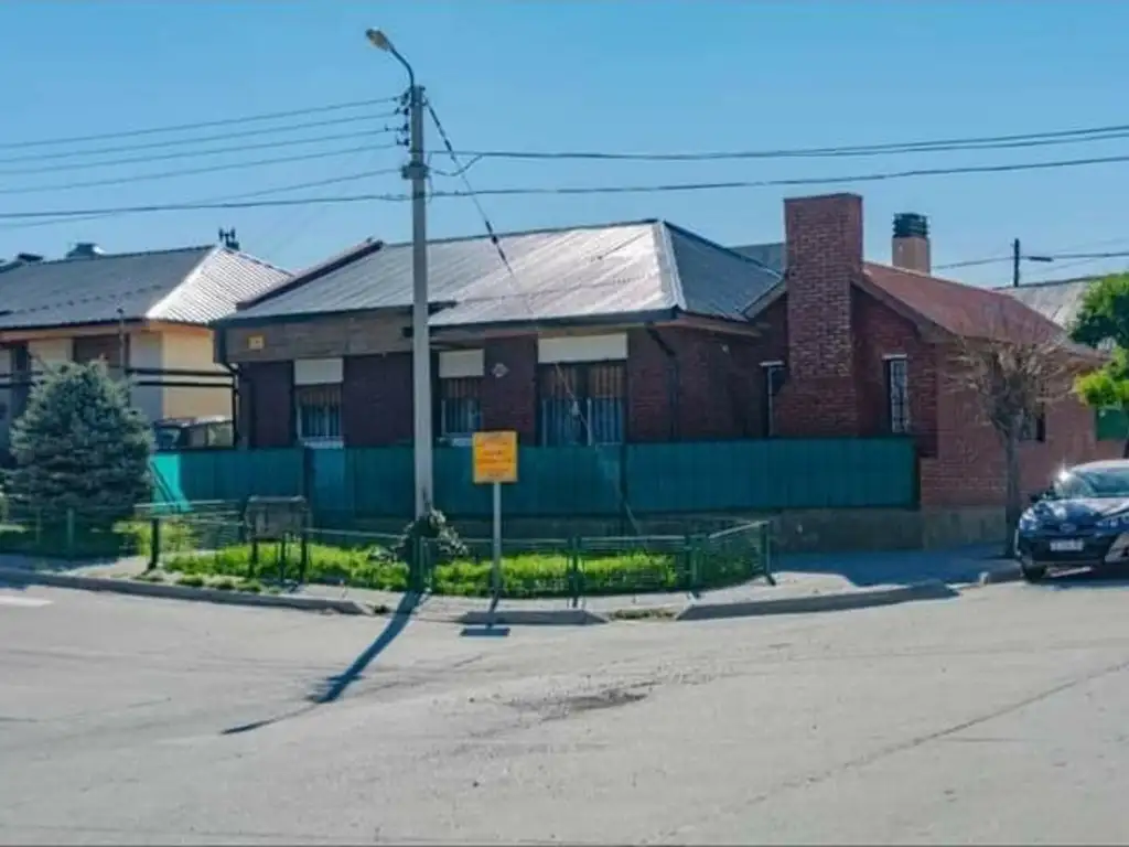 Casa Venta 43 años 4 ambientes, 165m2, Rafael Obligado 3000, Comodoro ...