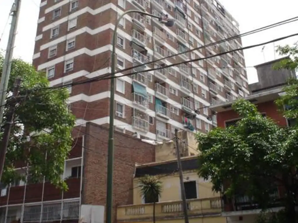 Departamento Alquiler 45 años 2 ambientes, Contrafrente, Este, Av Santa ...