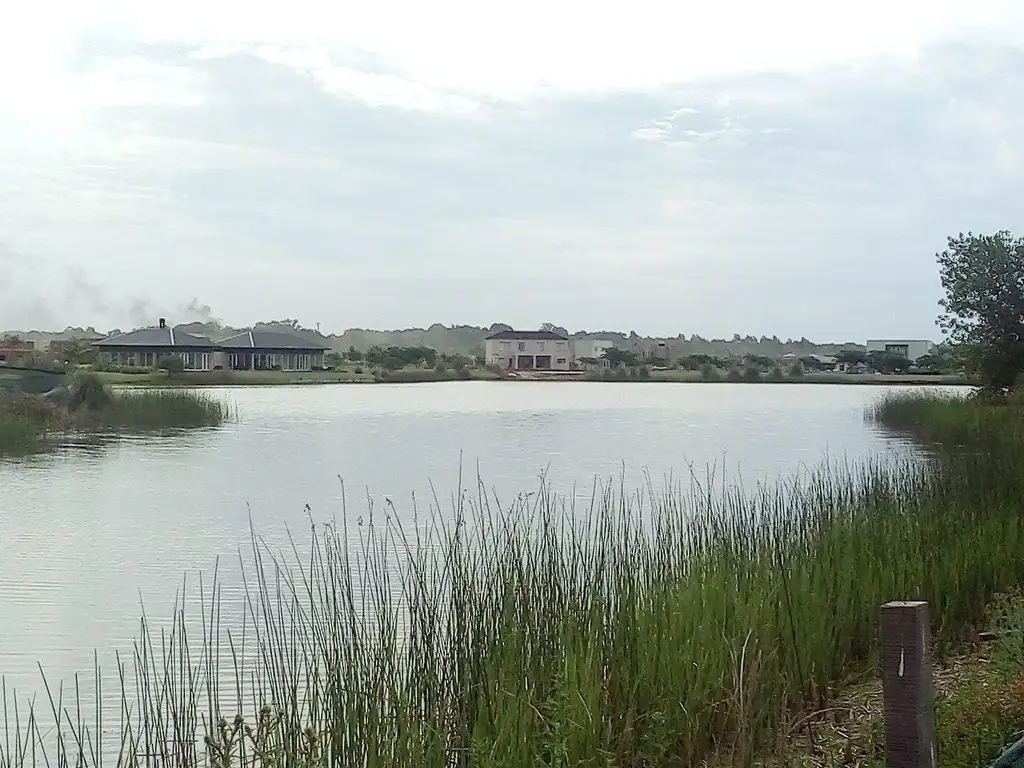Lote en Venta en El Cantón - Barrio Islas - - Argenprop