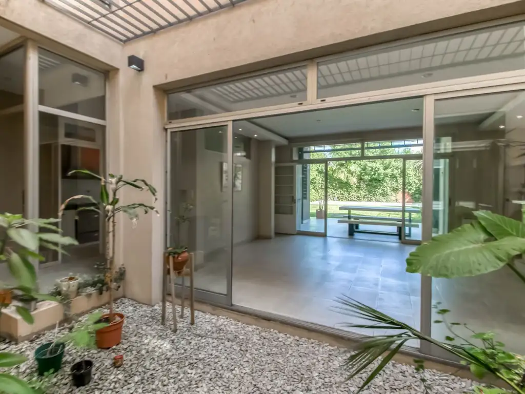 Casa Venta 14 años 6 ambientes, 297m2, con balcón, 33 E/ 5 Y 6 500, La ...