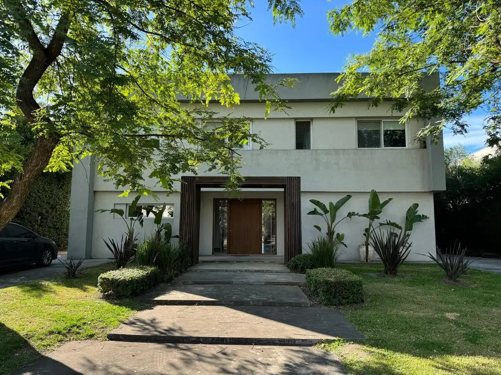 Venta Casa 10 años 4 dormitorios, 365m2, San Isidro Labrador 300, San Isidro Labrador | Argenprop