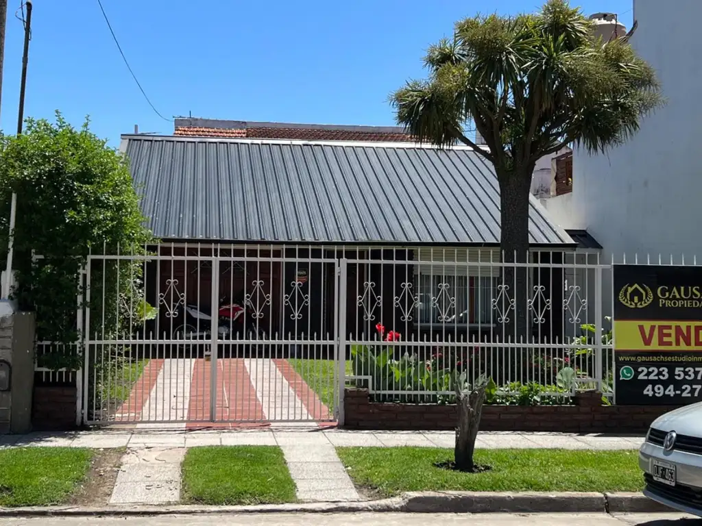 Venta Casa 49 años 2 dormitorios, 149m2, 1 cochera, San Luis 4200, Chauvin, Mar Del Plata ...
