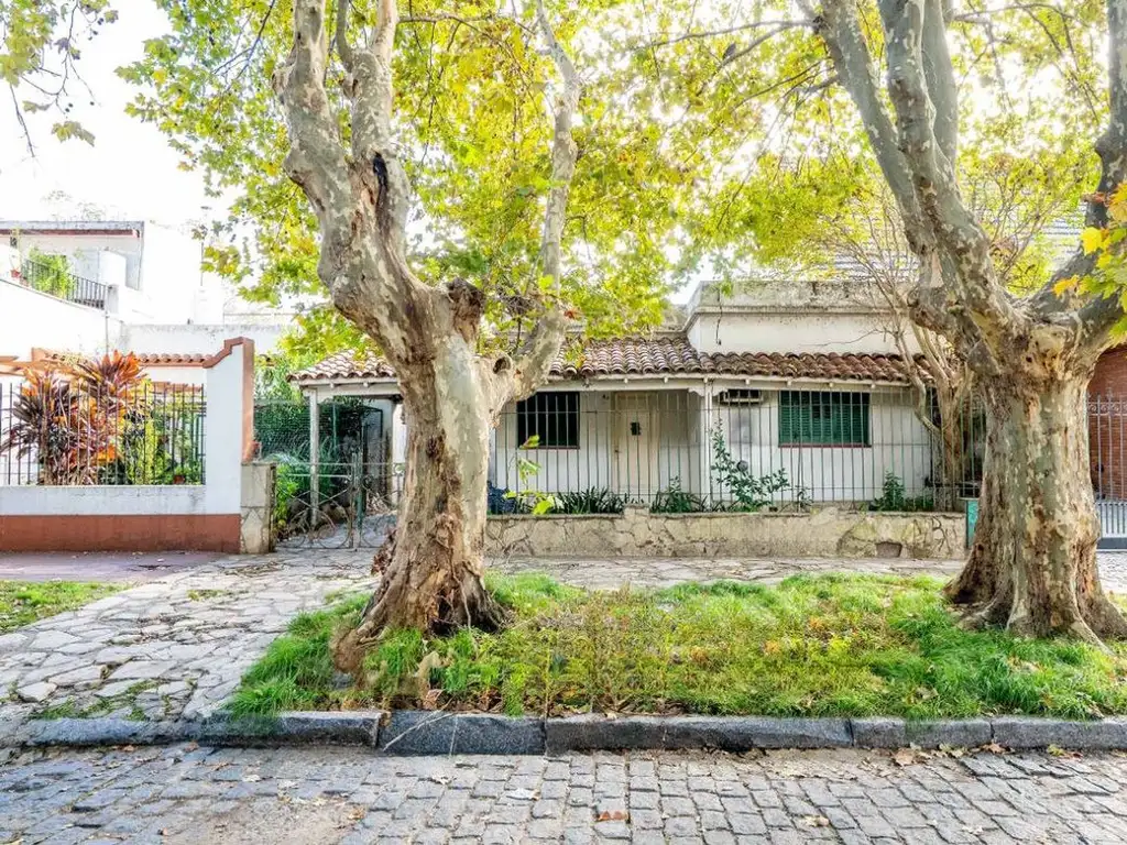 Venta Casa 3 dormitorios, 173m2, 2 cocheras, Martín Capello 0, Banfield ...